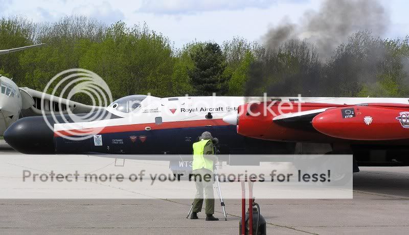 Canberra WT333 Operating Team, Bruntingthorpe - UK Airshow Review Forums